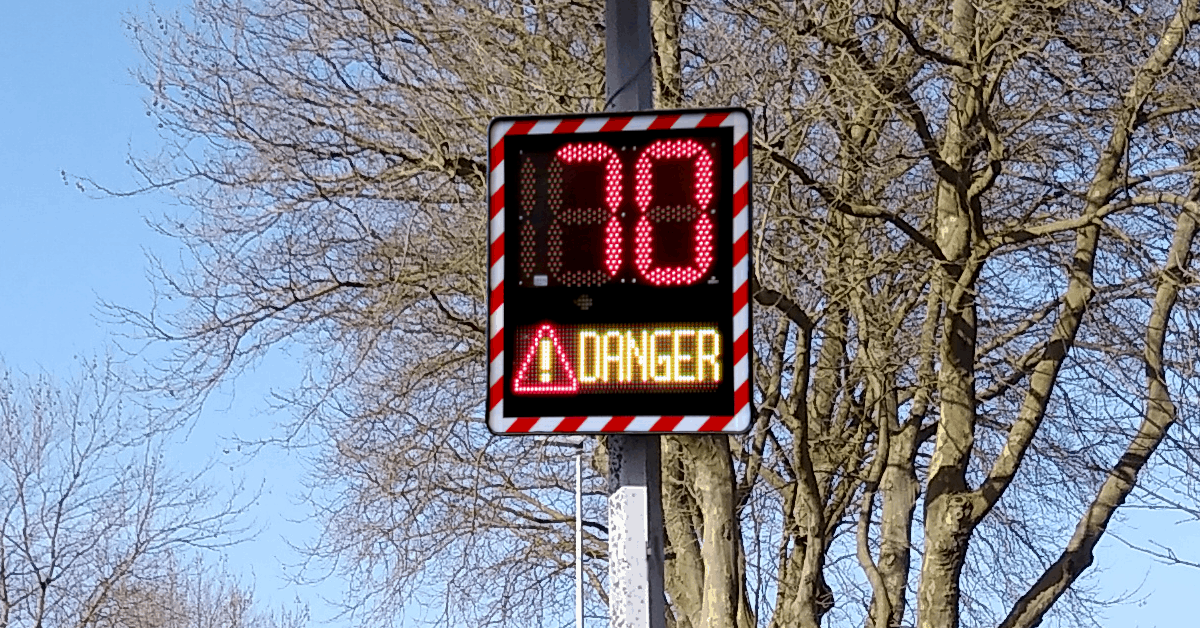 More color options for the I-SAFE 2 speed sign display - Icoms Detections